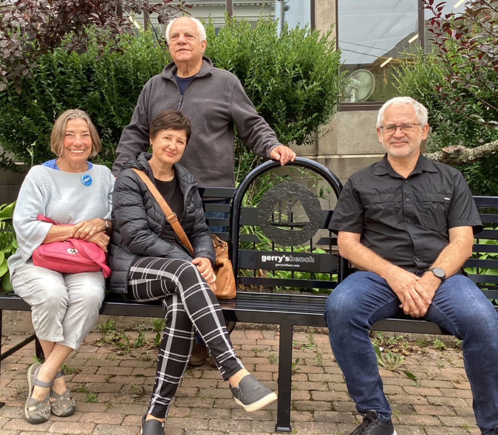 selfies on the bench - Gerry Rolfsen